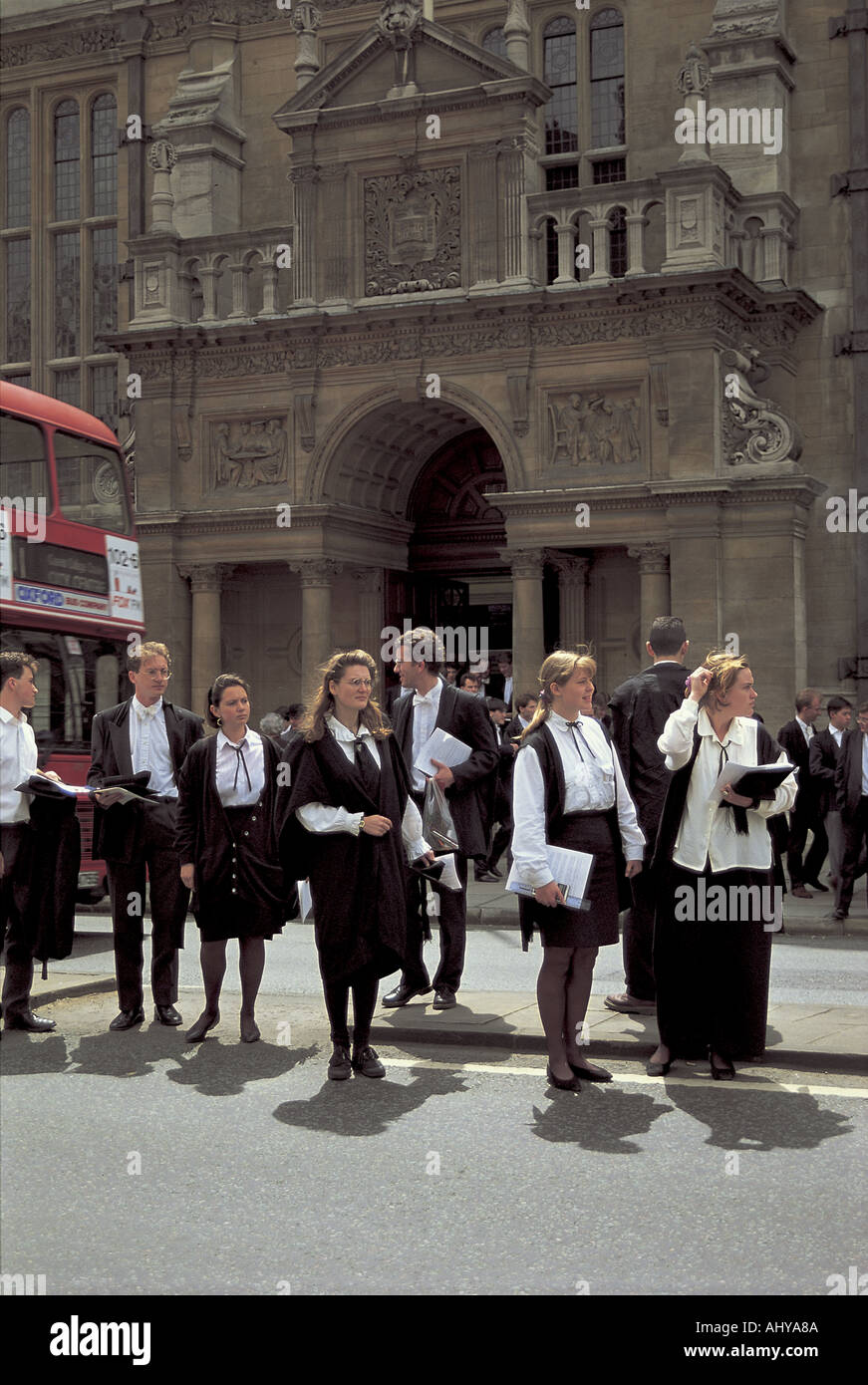 Oxford university students gowns hi-res stock photography and images ...