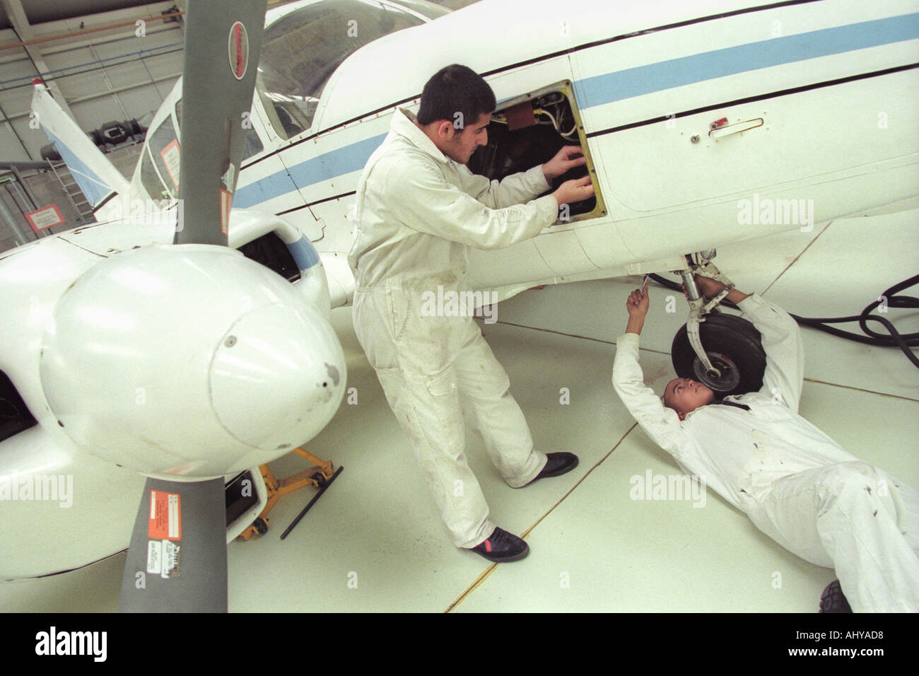 British european airways propeller aircraft hi-res stock photography and images - Alamy