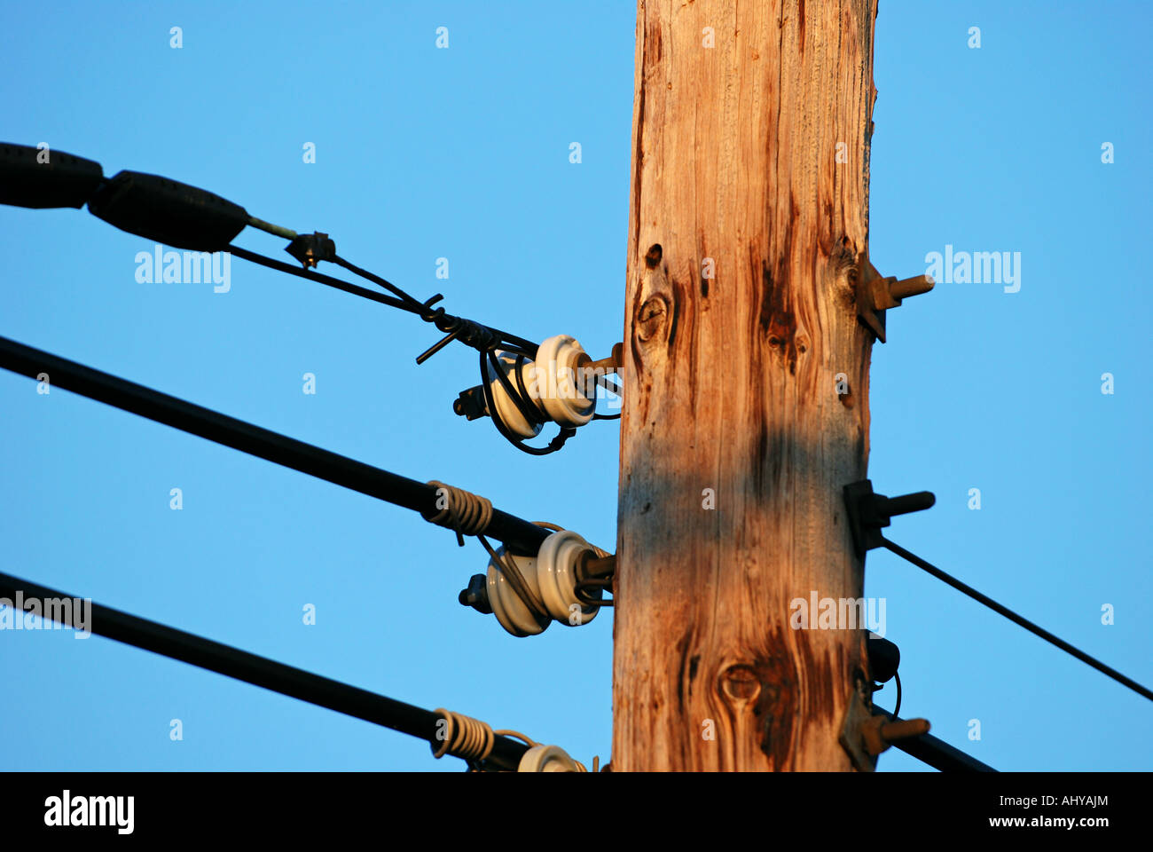 Hydro wires quebec hi-res stock photography and images - Alamy