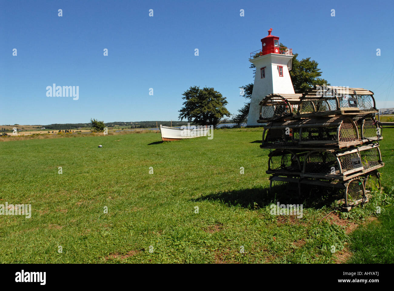 Victoria Lighthouse in Victoria by the sea village Prince Edward Island ...