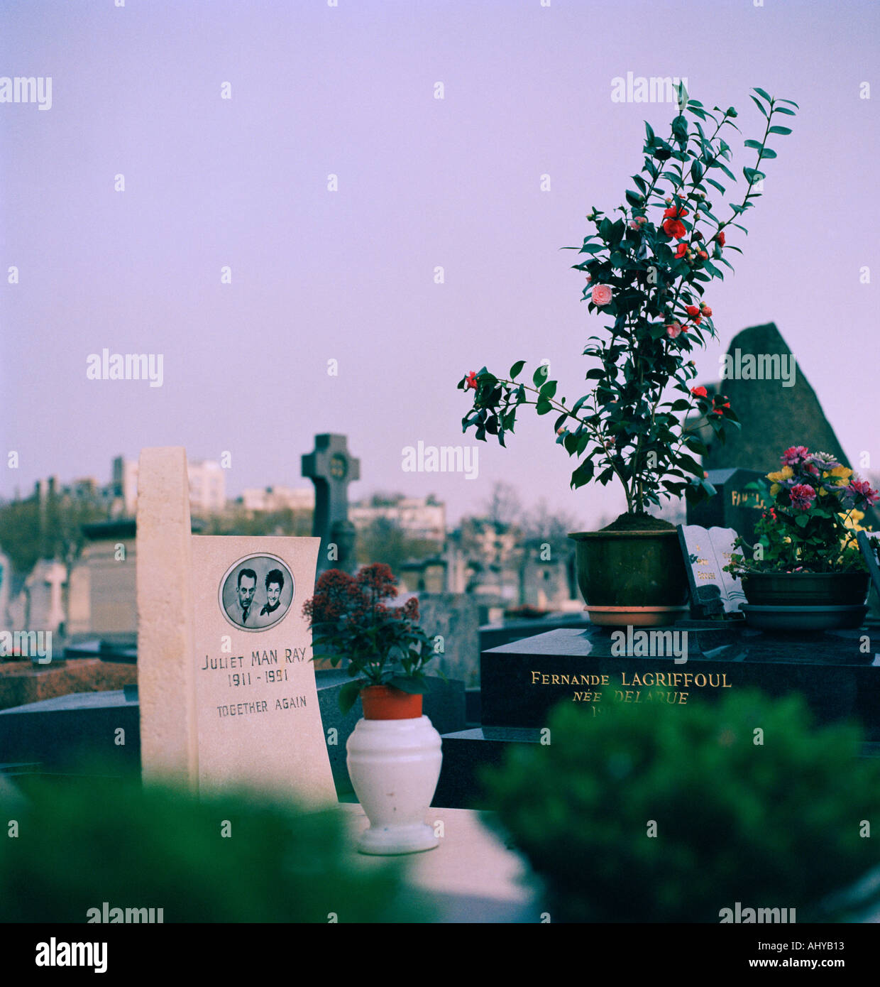 Man Ray Grave High Resolution Stock Photography and Images - Alamy