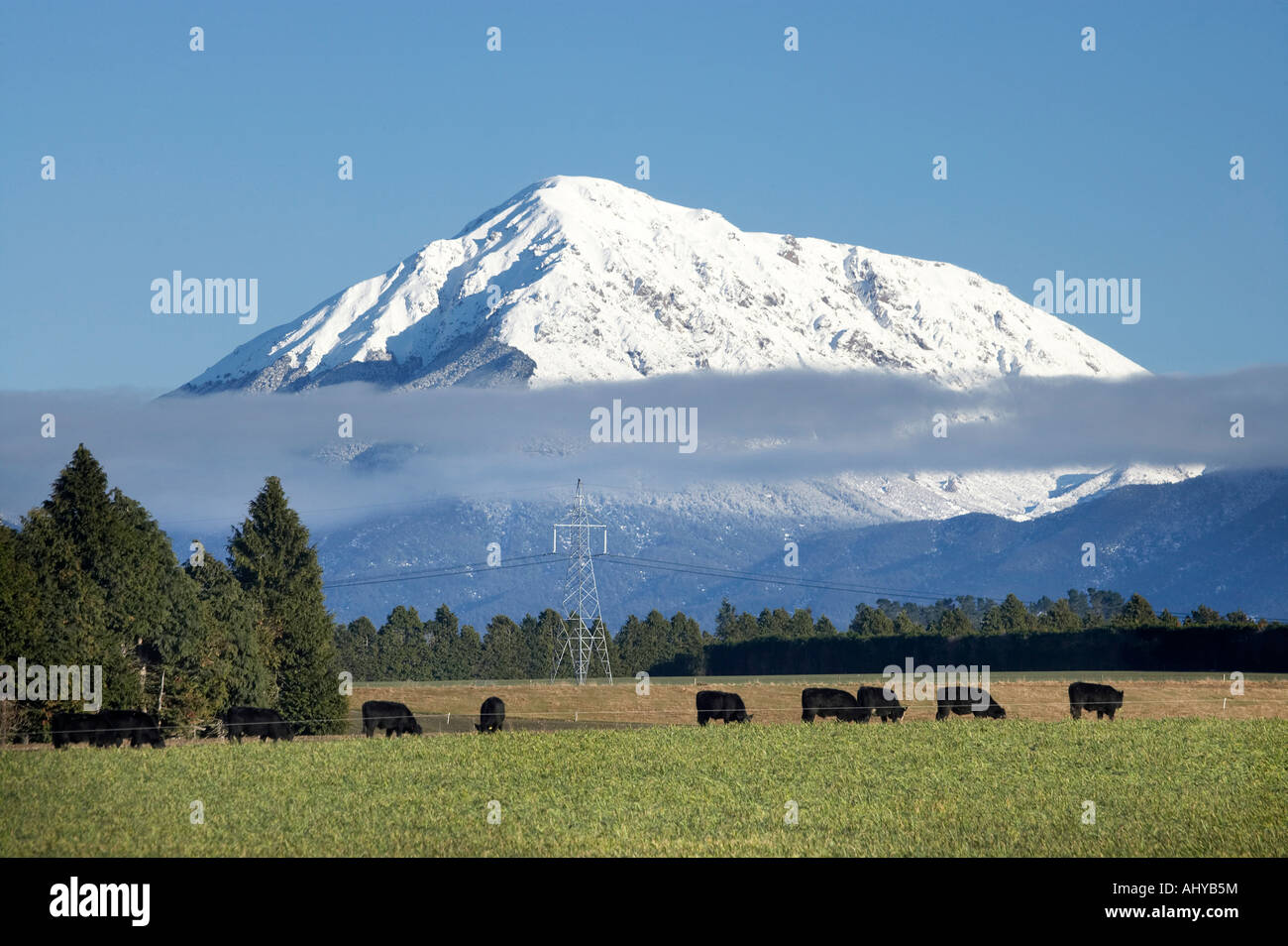 Mount somers hi-res stock photography and images - Alamy