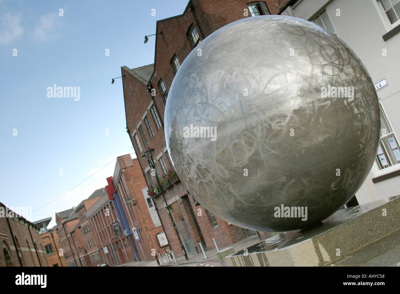 Leeds buildings architecture cityscapes hi-res stock photography and ...