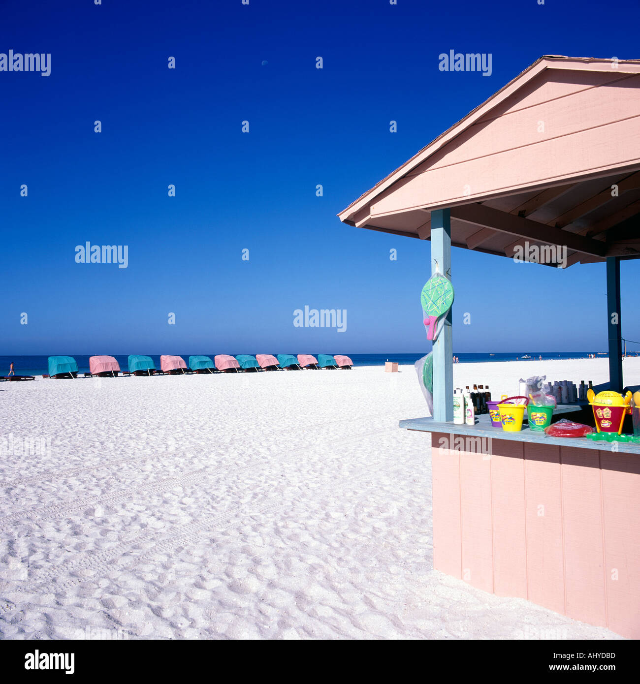 St pete’s beach, florida hi-res stock photography and images - Alamy