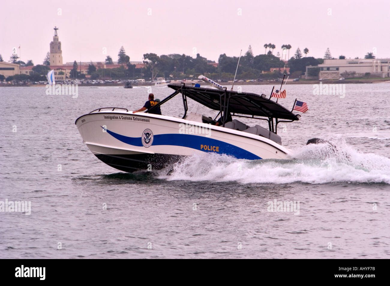 Chase vessel hi-res stock photography and images - Alamy