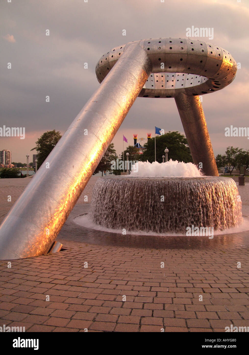 Detroit landmarks hi-res stock photography and images - Alamy