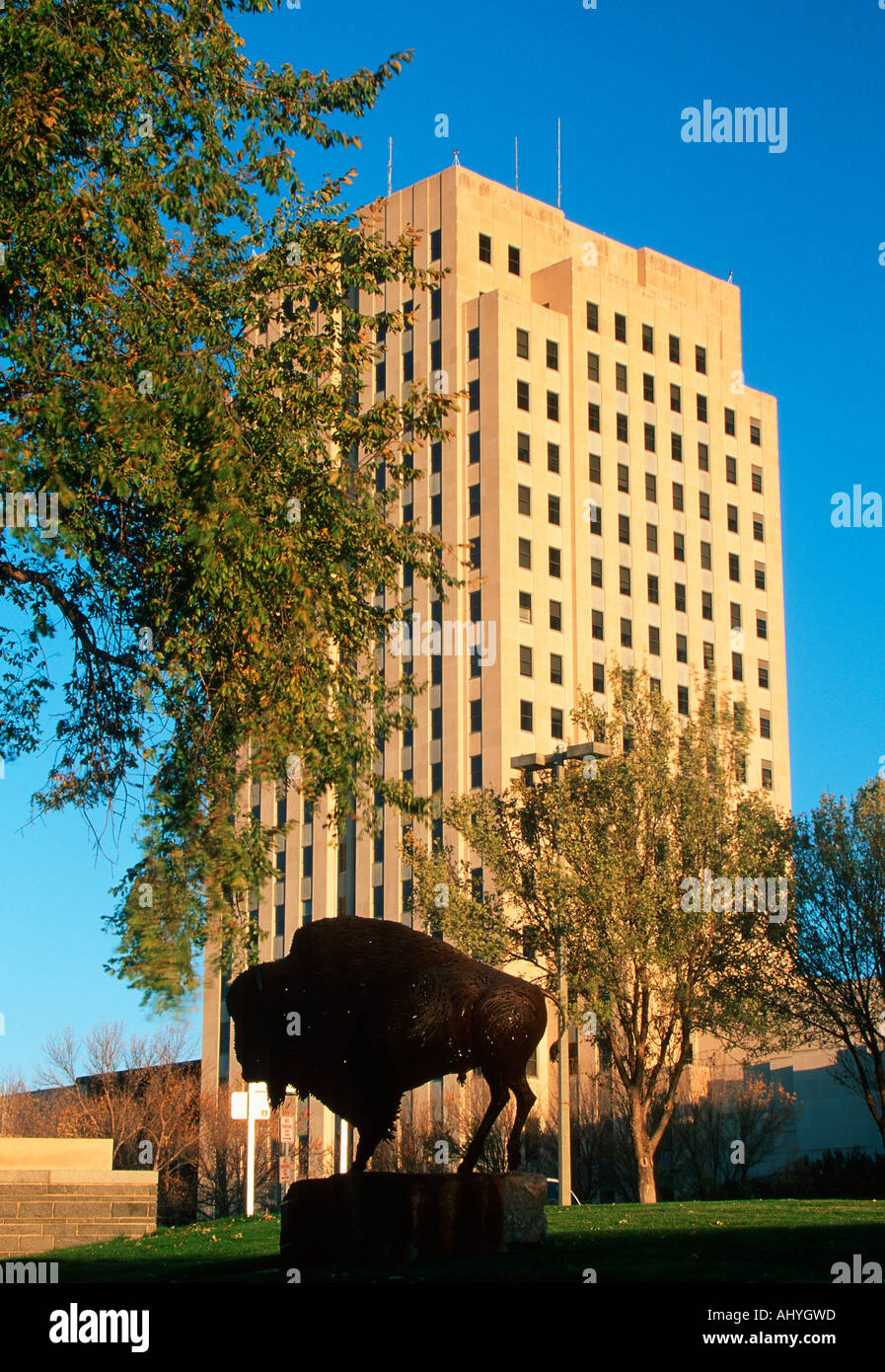 State Capitol of North Dakota Bismarck Stock Photo - Alamy