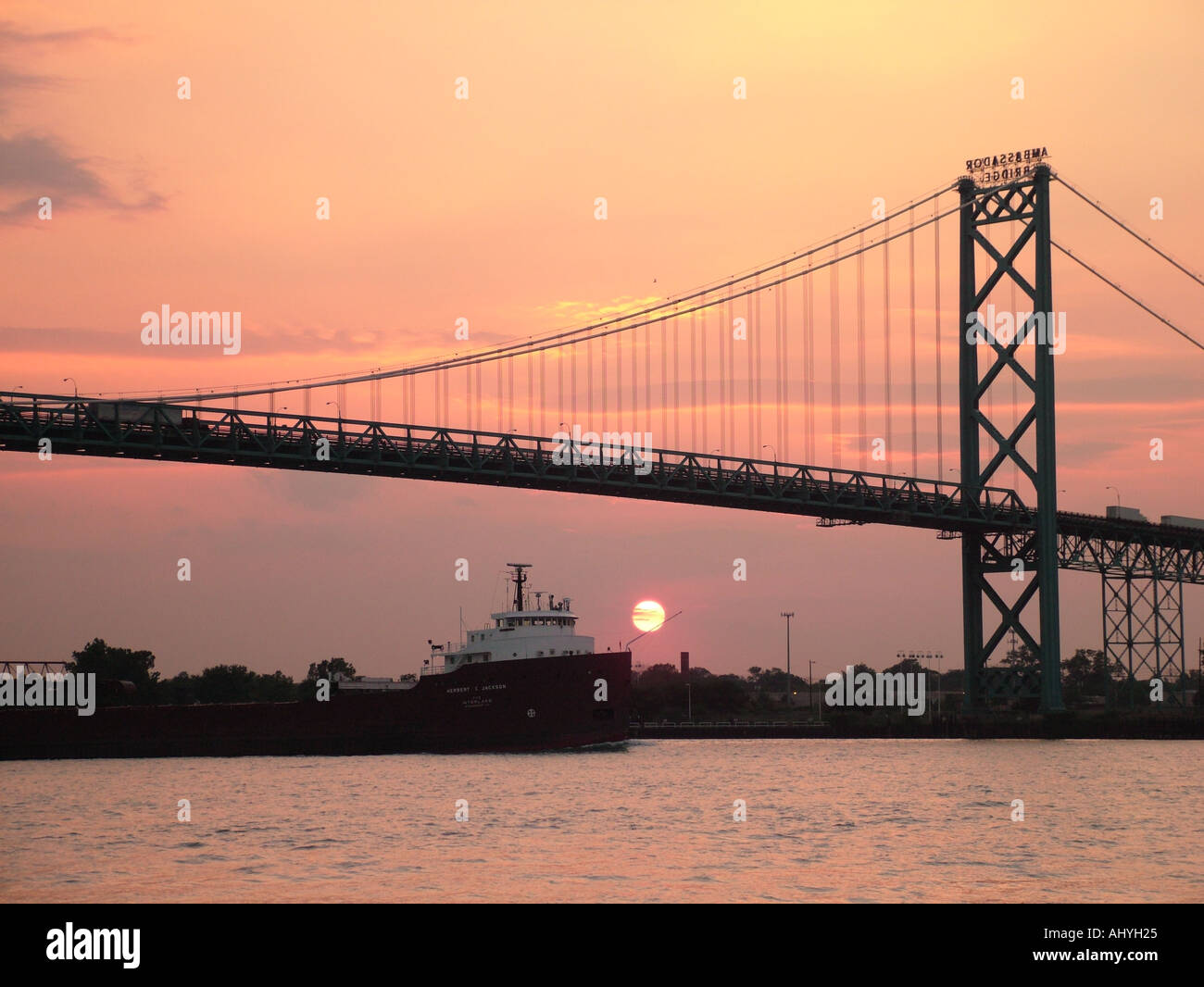Windsor ontario border crossing hi-res stock photography and images - Alamy