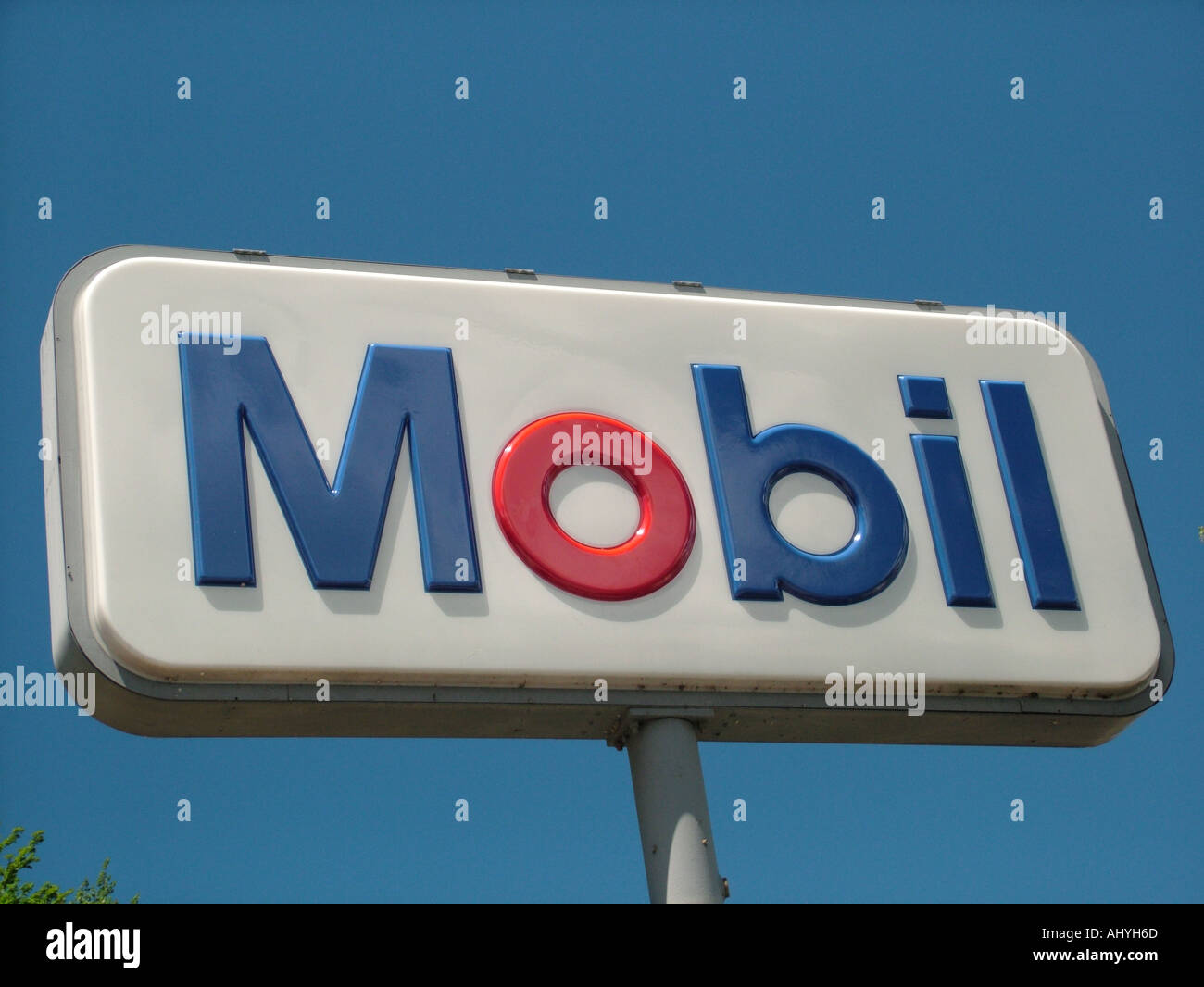 Mobil Gas Station Lebanon at Allen Stark blog