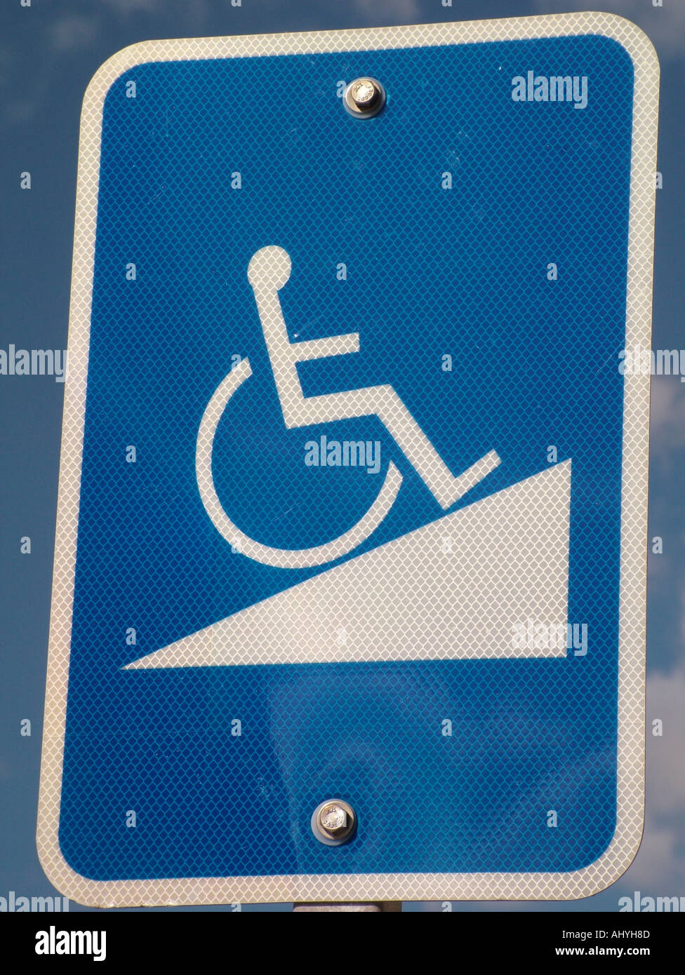AJD45858, handicapped ramp sign, wheelchair accessible Stock Photo - Alamy