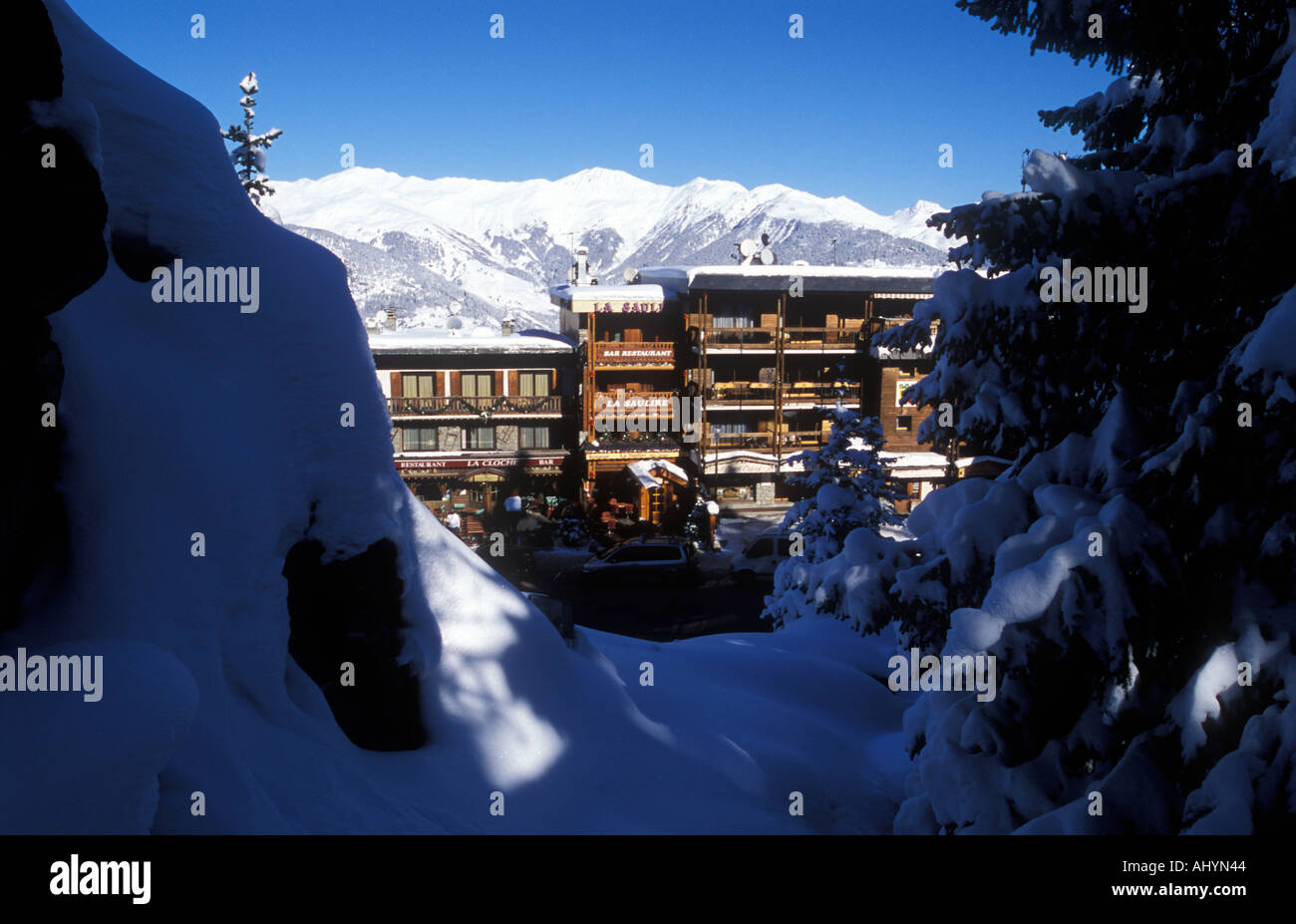 Courchevel 1850 hi-res stock photography and images - Alamy