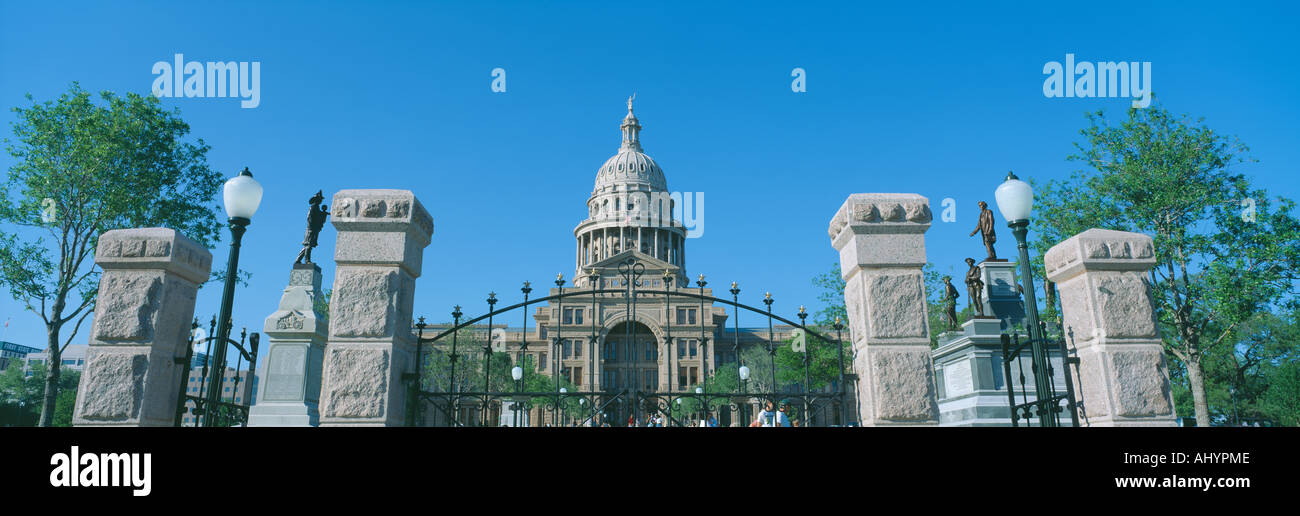 Texas state capitol building flags hi-res stock photography and images ...