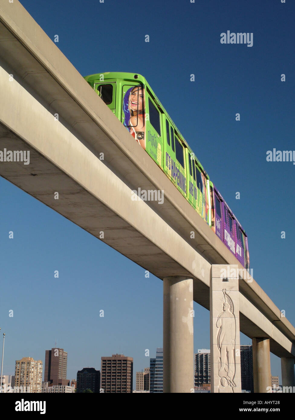 Elevated people mover system hi-res stock photography and images - Alamy