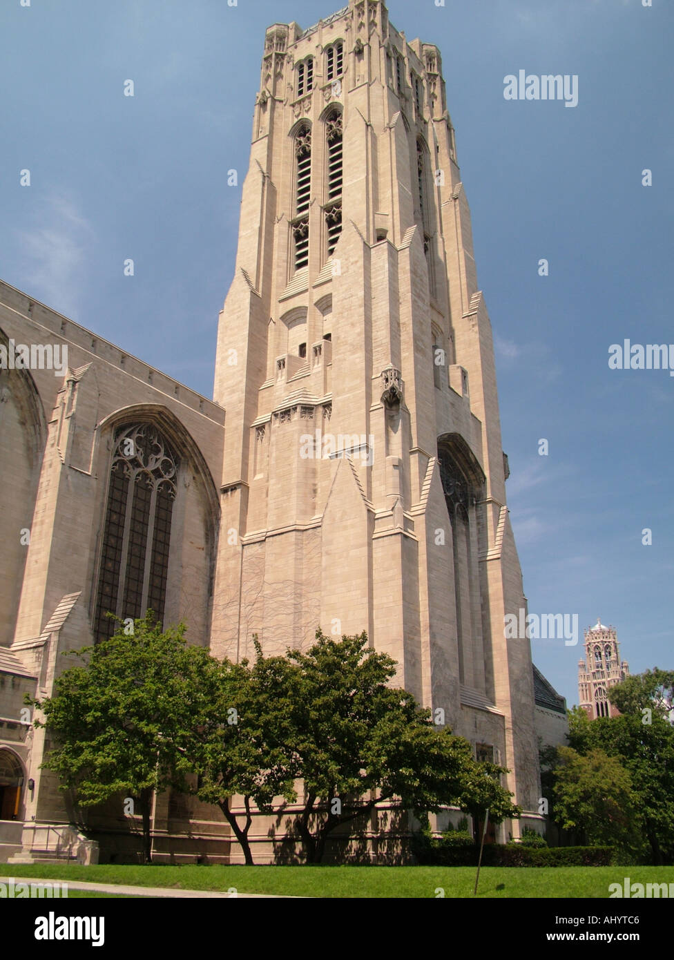 Chicago churches hi-res stock photography and images - Alamy