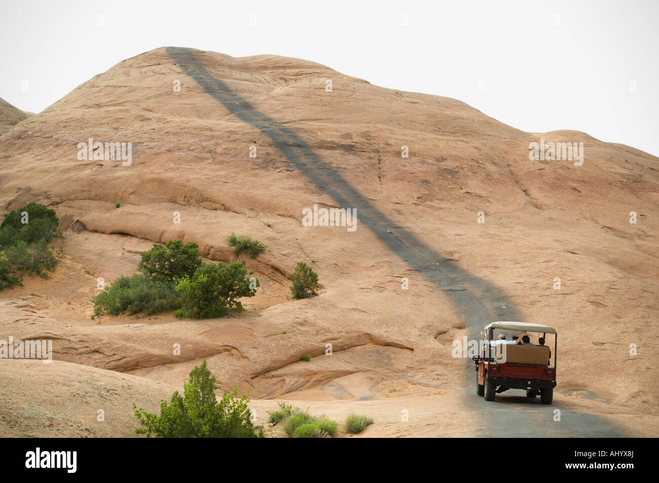 4x4 vehicle on slope hi-res stock photography and images - Alamy