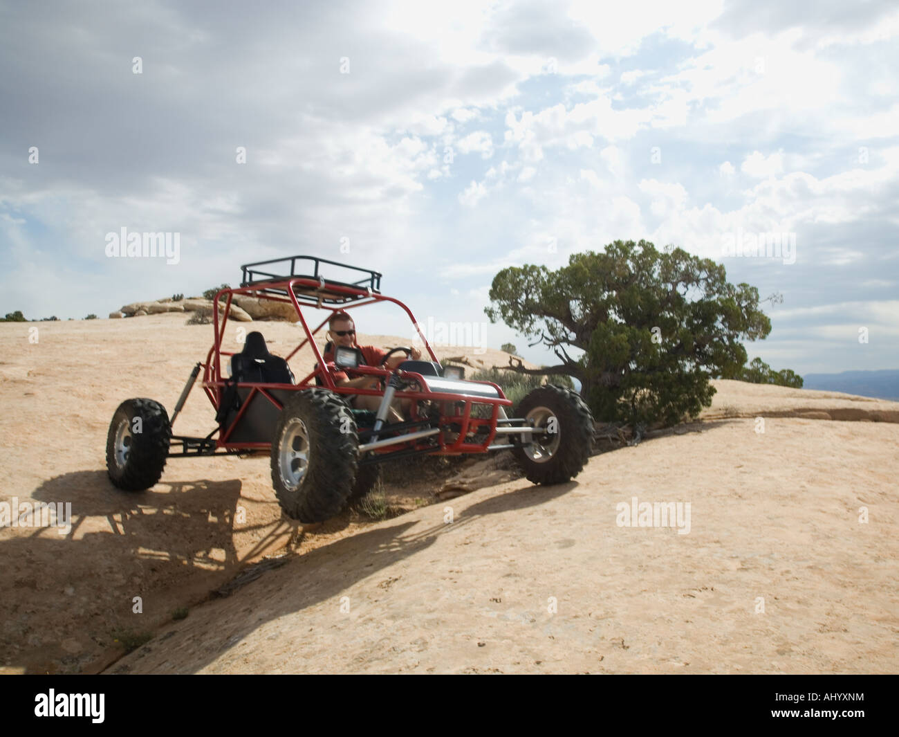 Off white vehicle hi-res stock photography and images - Alamy