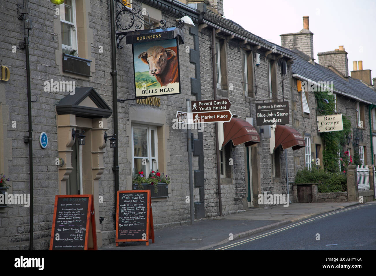 Bull hotel Castleton village Peak District national park Derbyshire ...