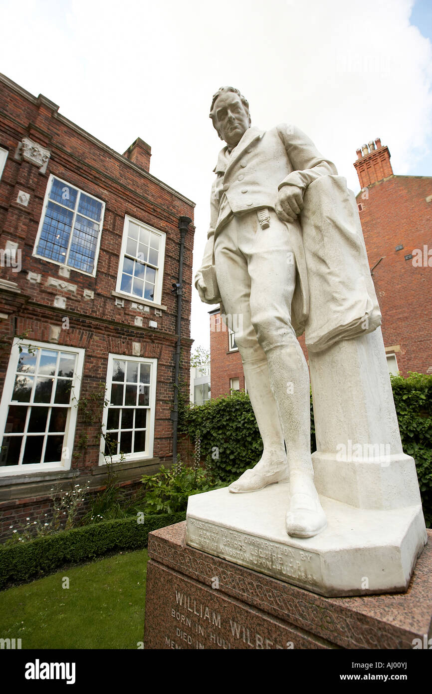 William Wilberforce Statue High Resolution Stock Photography and Images - Alamy