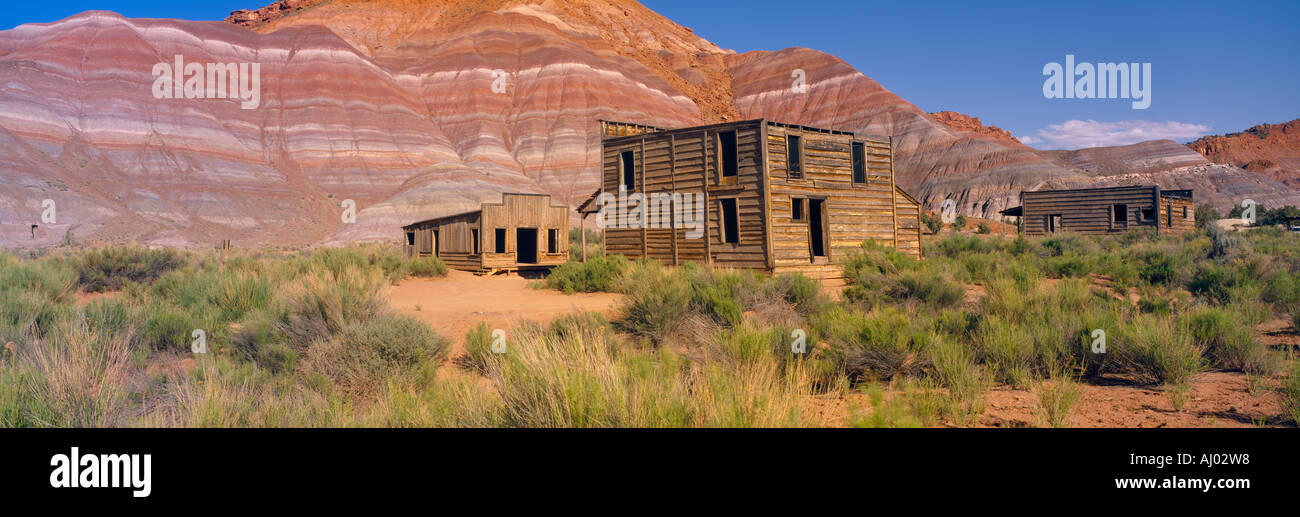 Desert movie set hi-res stock photography and images - Alamy