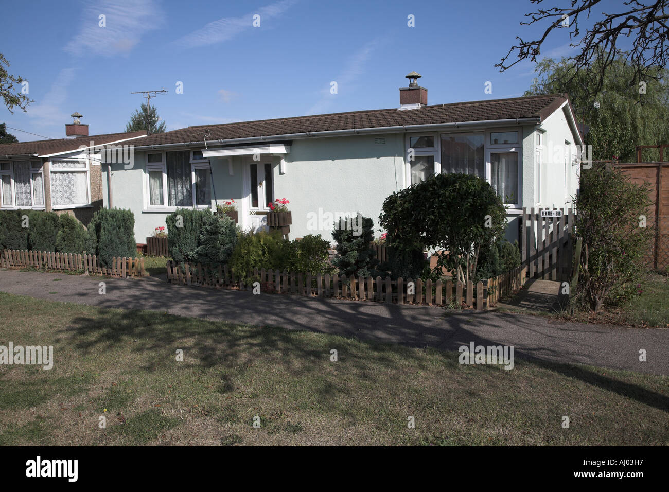 Pre war housing hi-res stock photography and images - Alamy