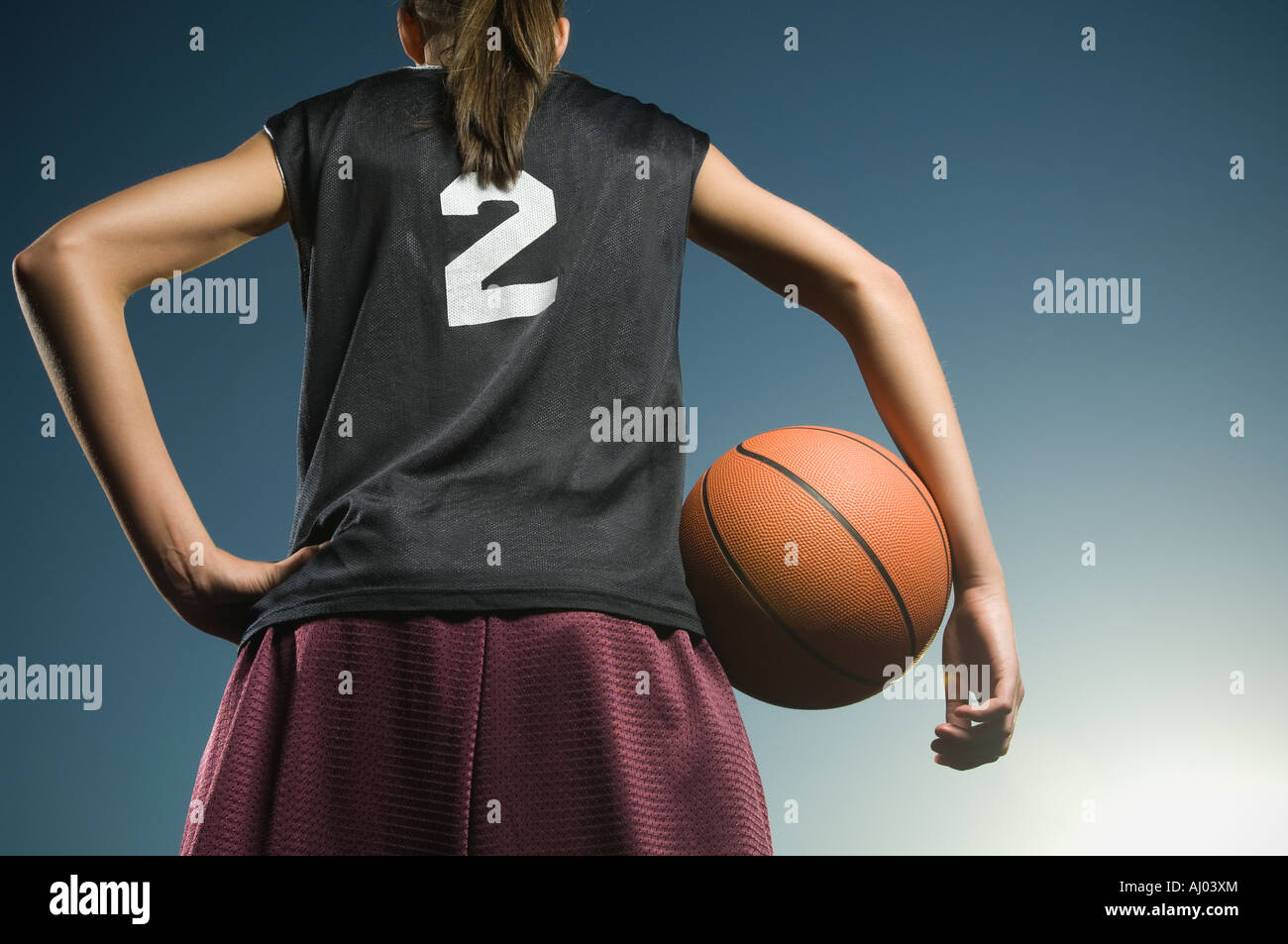 Female teenage basketball player hi-res stock photography and images ...