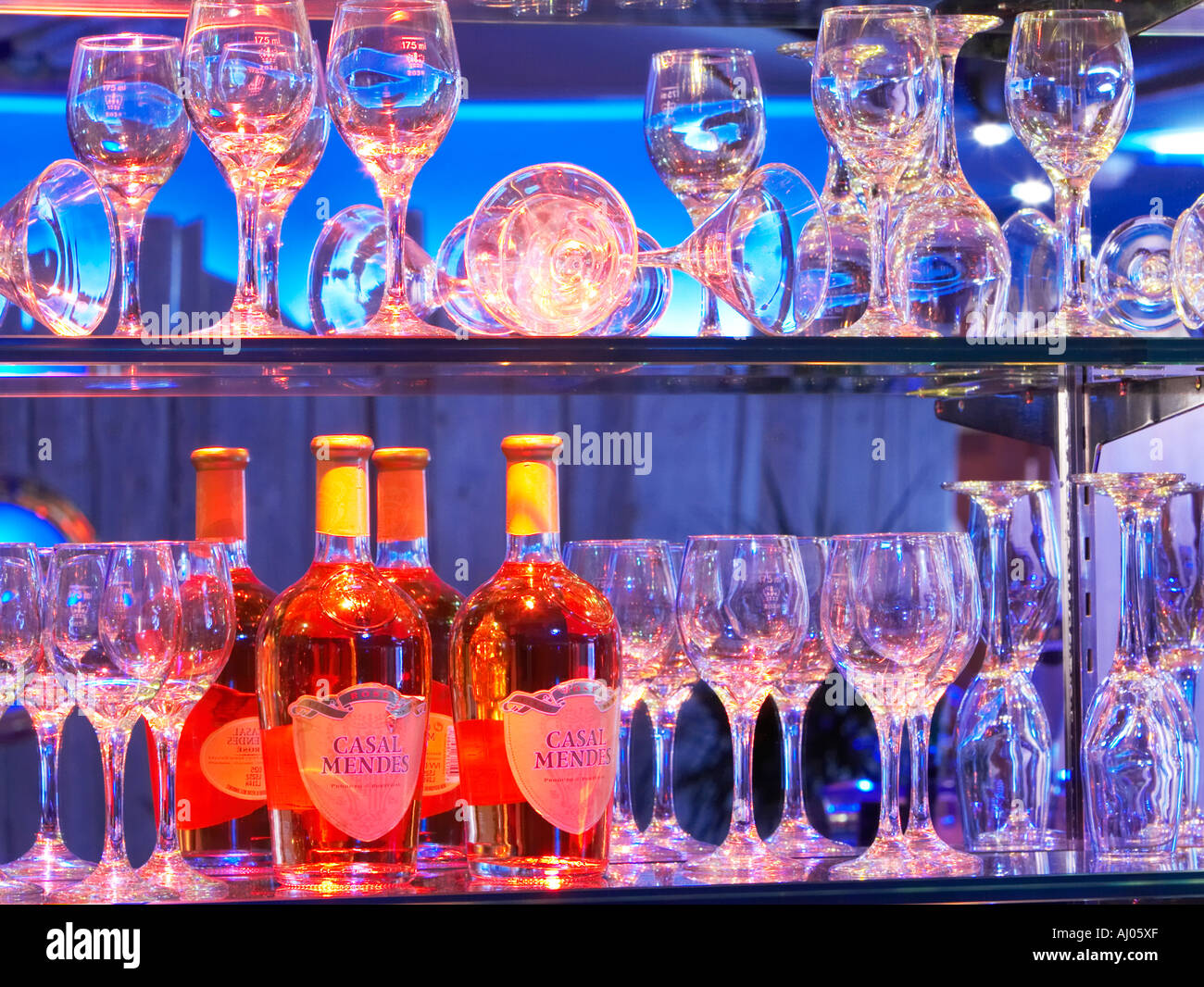 Illuminated bar shelves hi-res stock photography and images - Alamy