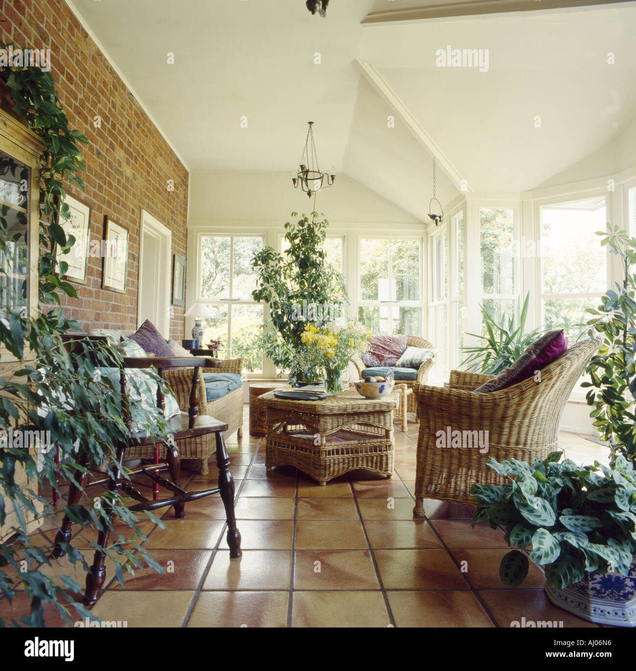 Cane furniture hi-res stock photography and images - Alamy