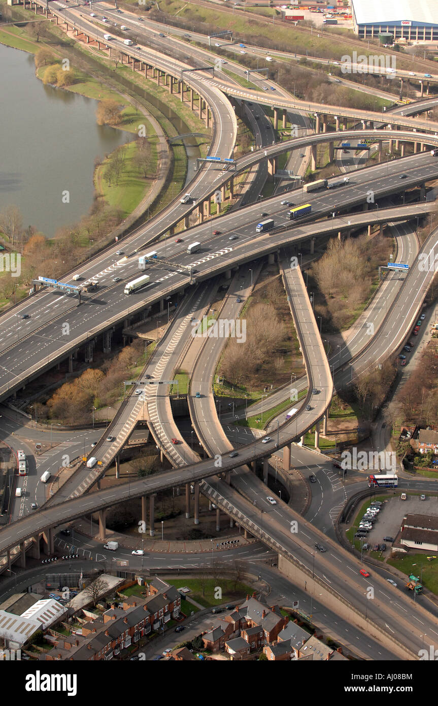 Spaghetti junction uk hi-res stock photography and images - Alamy