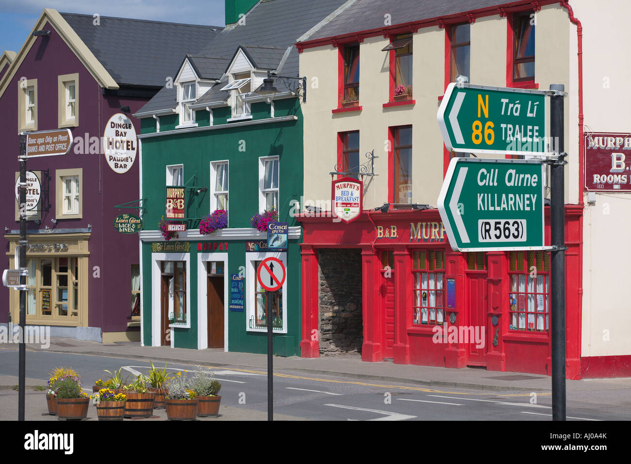 Signposts Dingle Dingle Peninsula County Kerry Ireland Stock Photo - Alamy