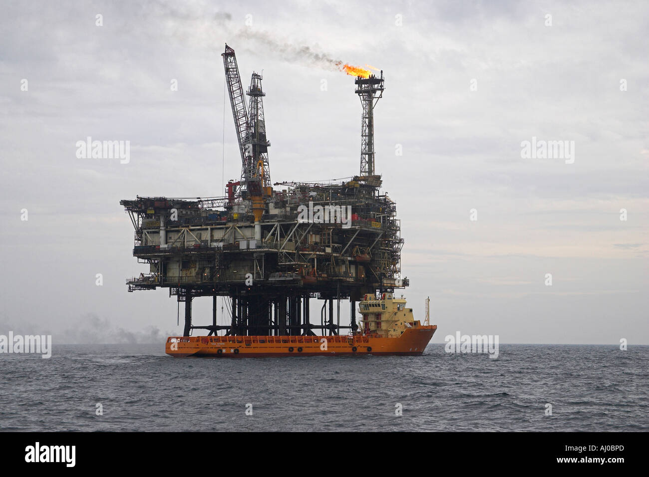 forties delta oil rig Stock Photo - Alamy