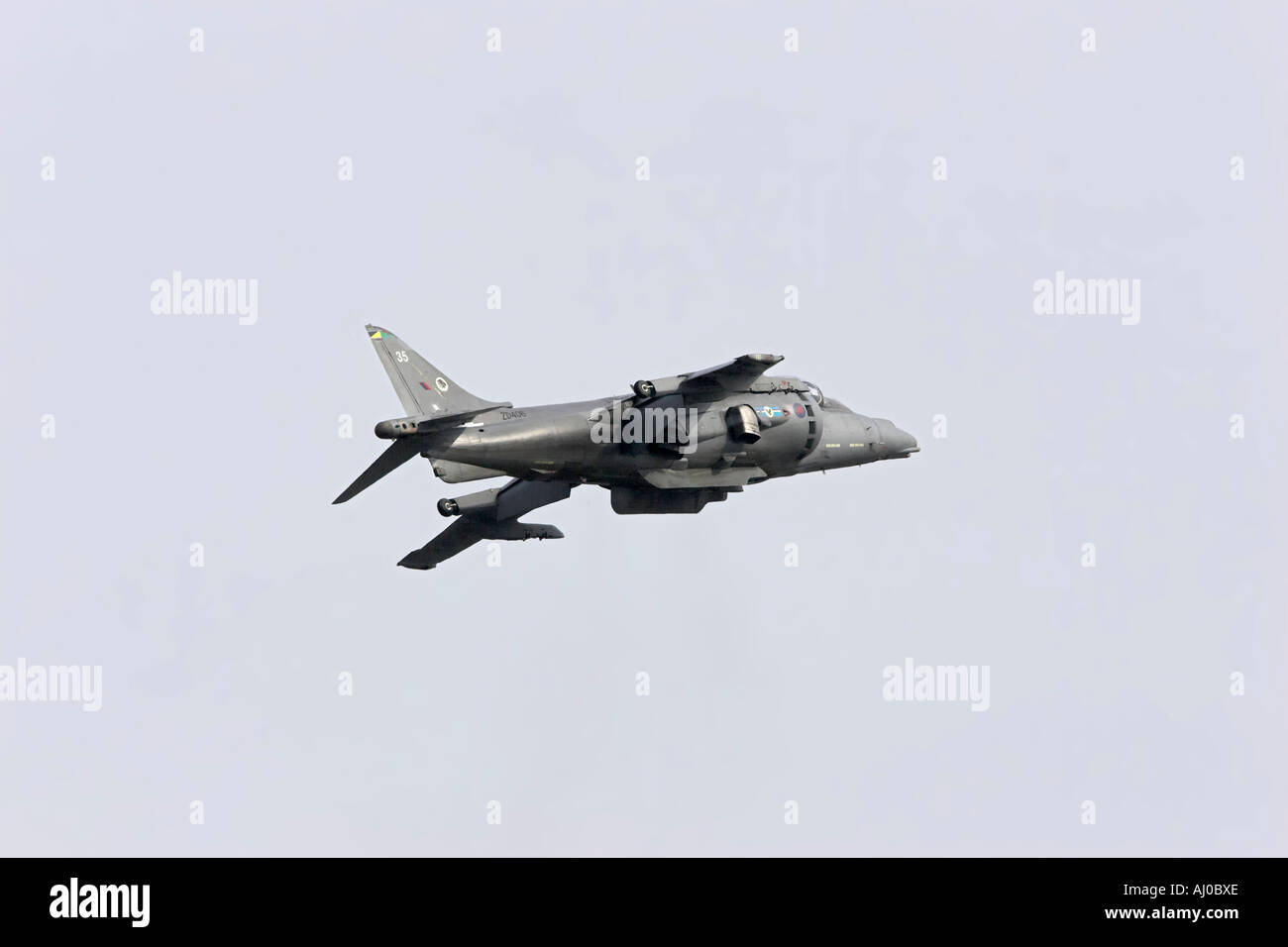 Harrier jet hi-res stock photography and images - Alamy