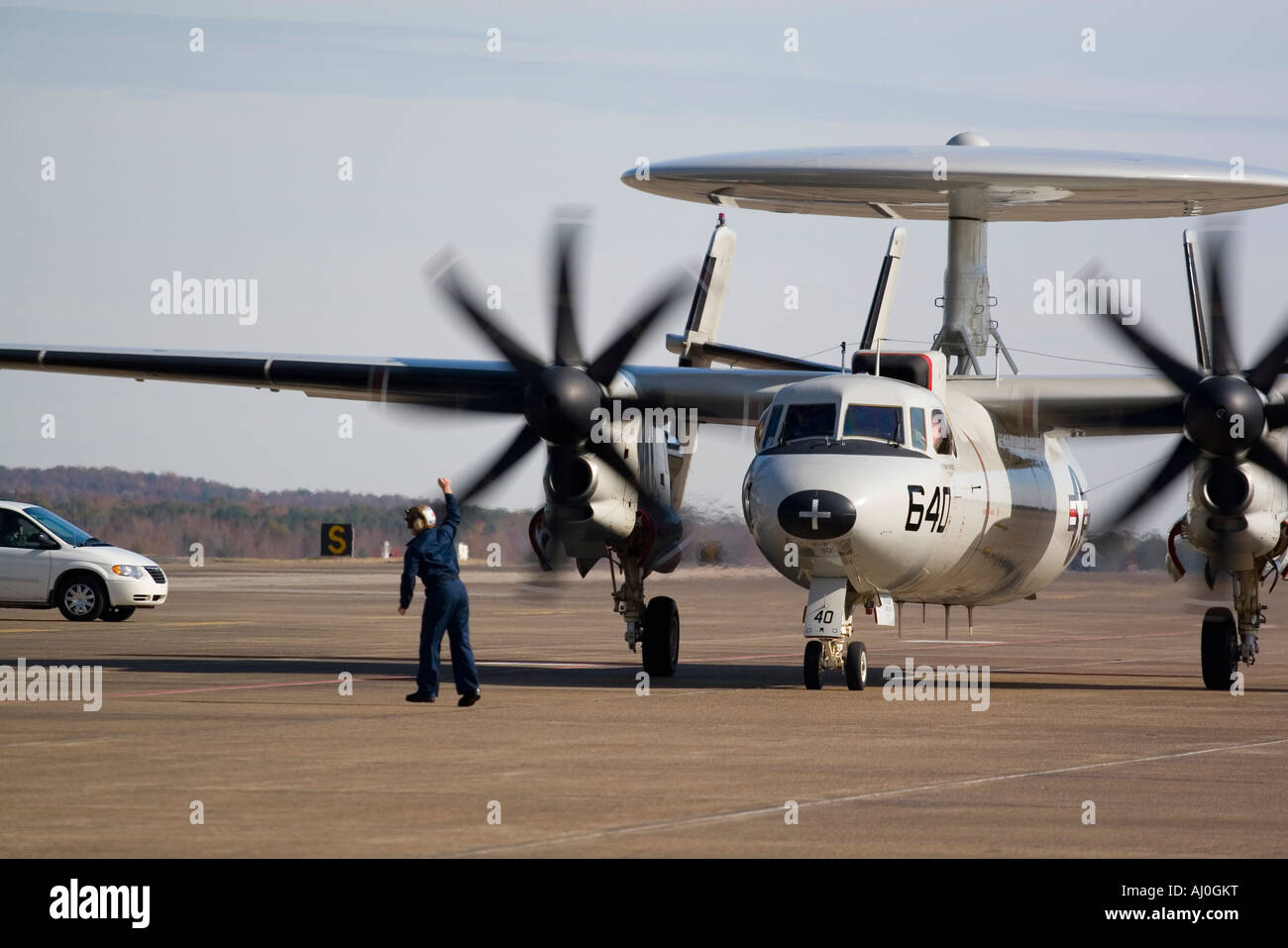 Northrop grumman e 2c hawkeye us hi-res stock photography and images ...