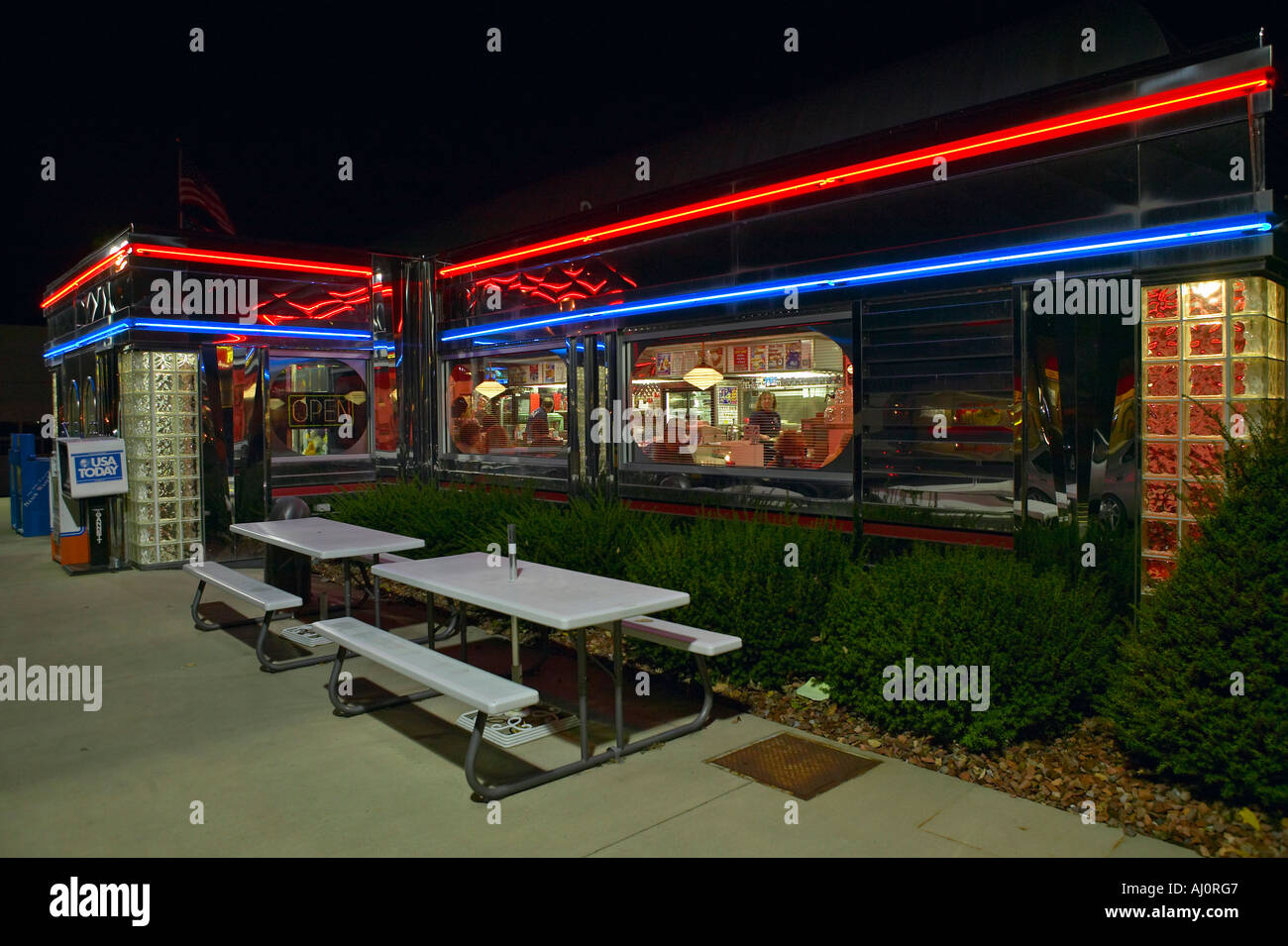Wakefield at night hi-res stock photography and images - Alamy