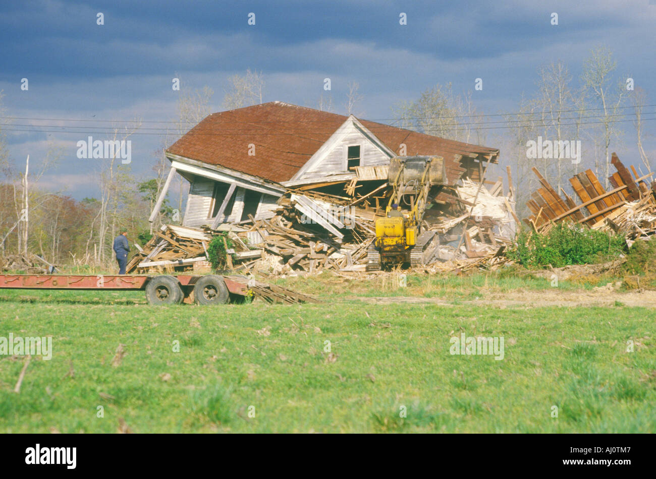 Old farmhouse being bulldozed DE Stock Photo - Alamy