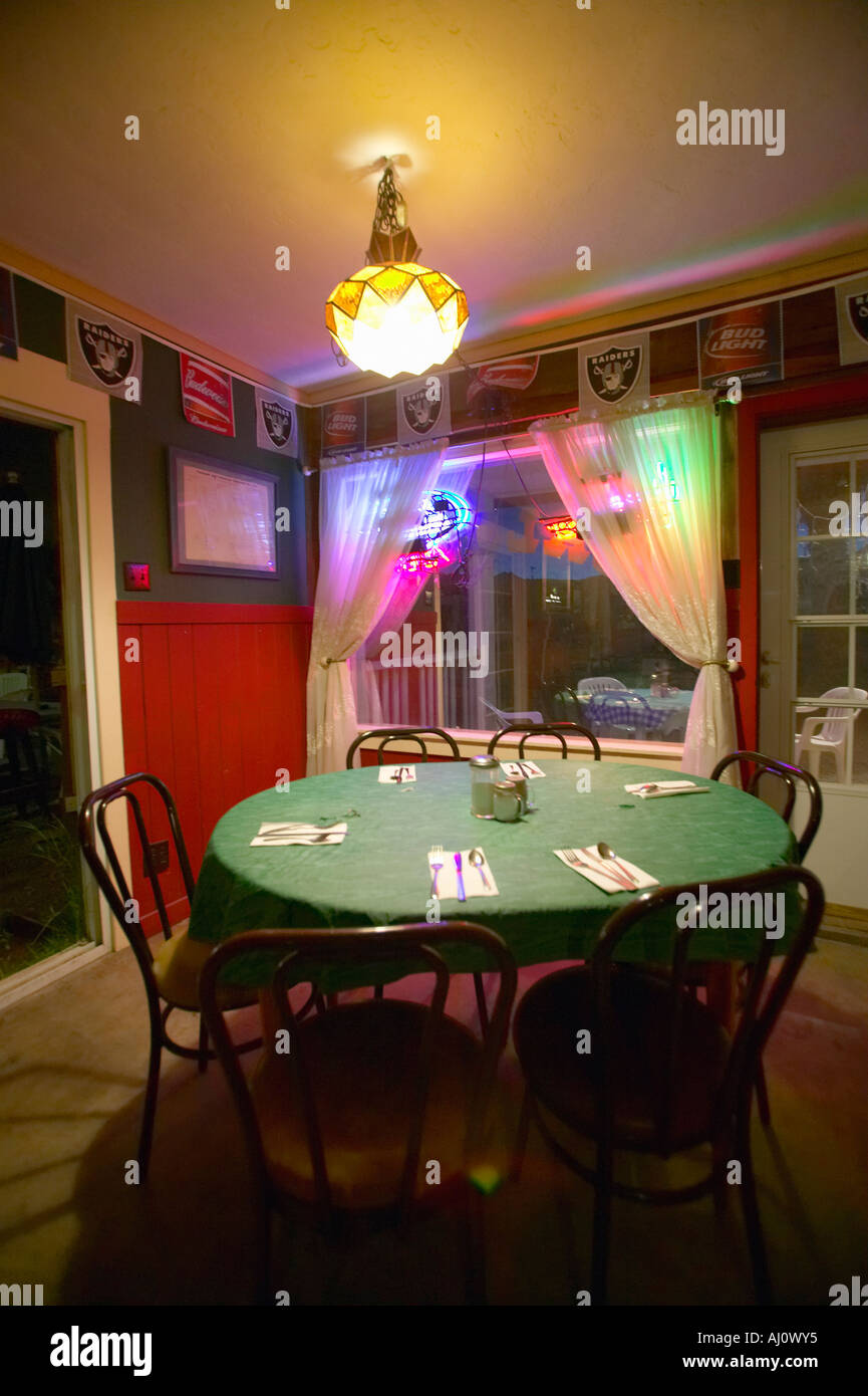 Setting mood hi-res stock photography and images - Alamy