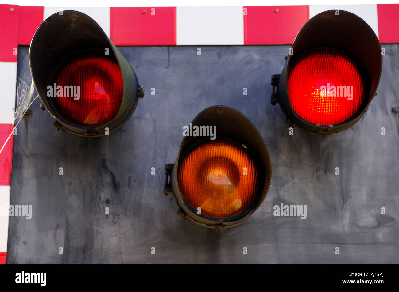 Red Signal Crossing Stock Photos & Red Signal Crossing Stock Images - Alamy