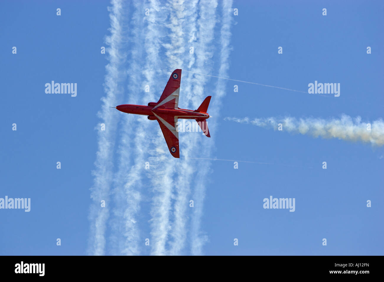 A single Red Arrow Hawk Jet Stock Photo - Alamy