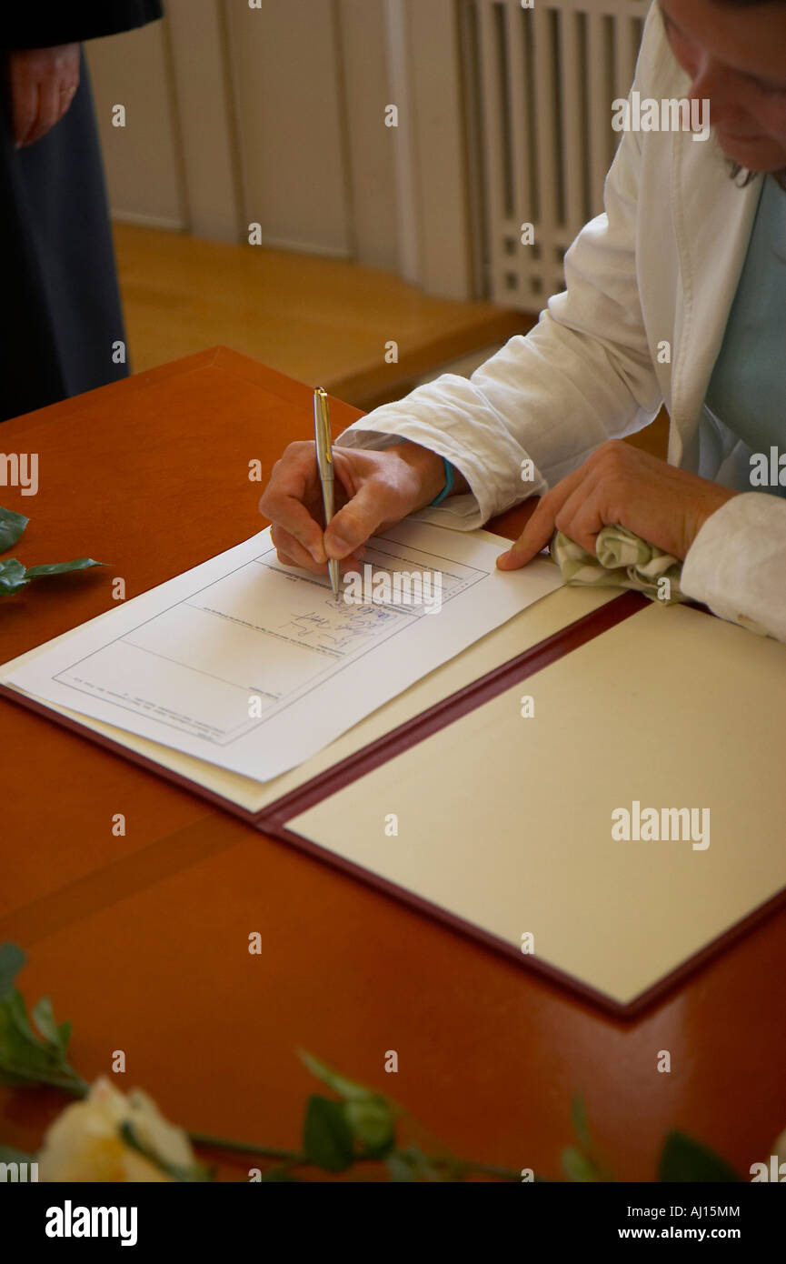 signing of the certificate of marriage Stock Photo - Alamy