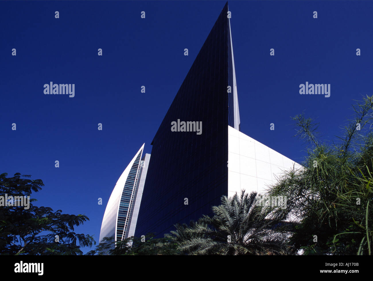 Dubai Architecture - Chamber of Commerce Building Stock Photo - Alamy