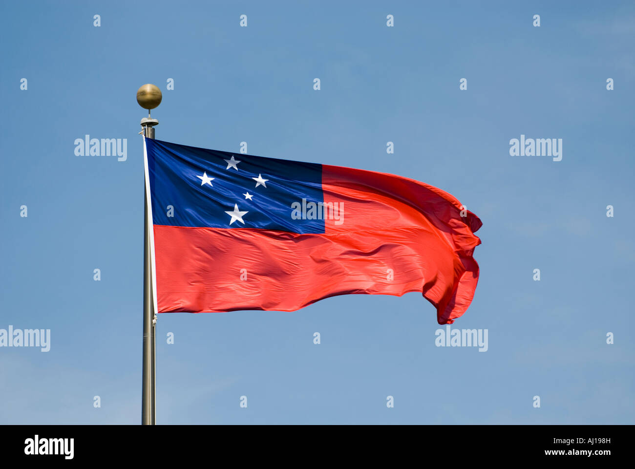 Red ensign at sea hi-res stock photography and images - Alamy