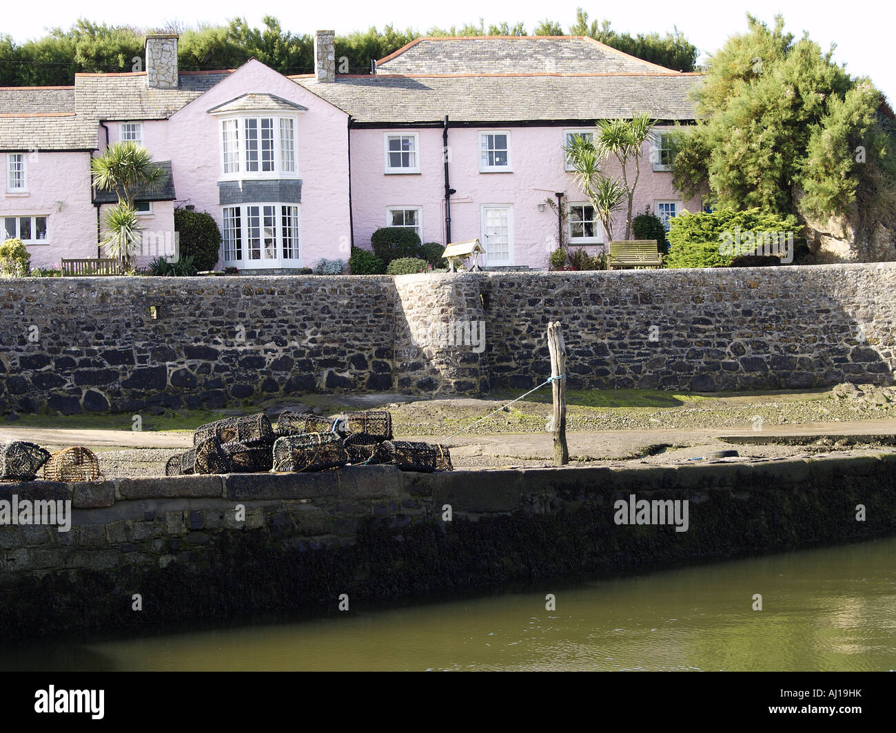 Efford cottage at summerleaze beach, Bude, Cornwall Stock Photo - Alamy