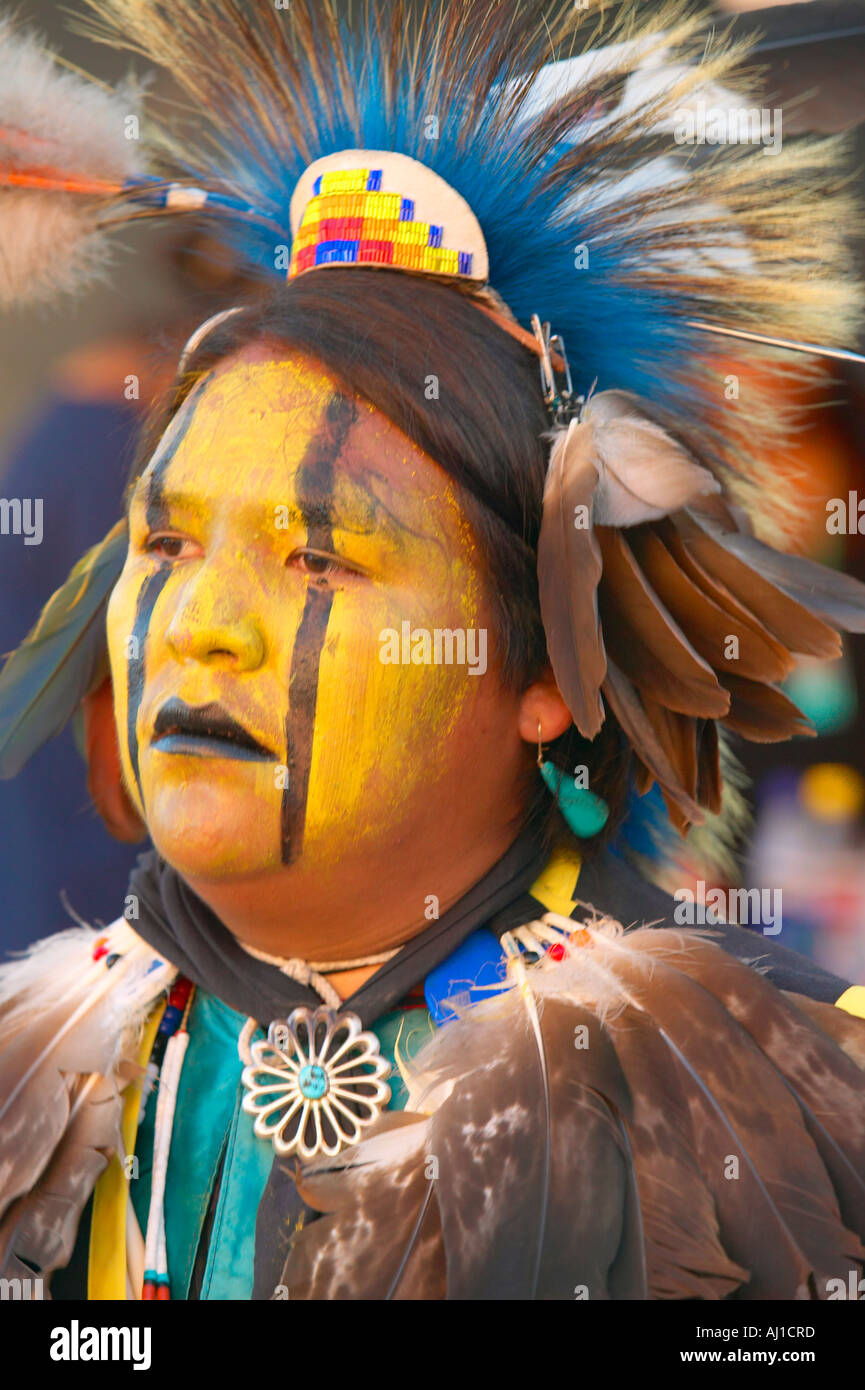 Traditional native american dance in full costume hi-res stock ...