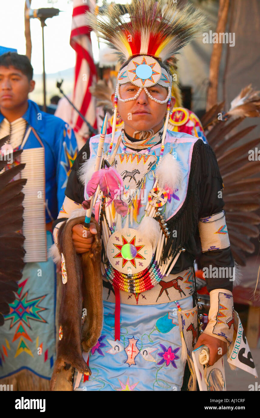 Native American in full regalia dancing at Pow wow Stock Photo - Alamy