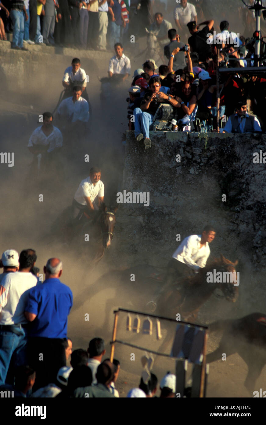 L Ardia di Sant Antine horse race Sedilo Sardinia Italy Stock Photo - Alamy