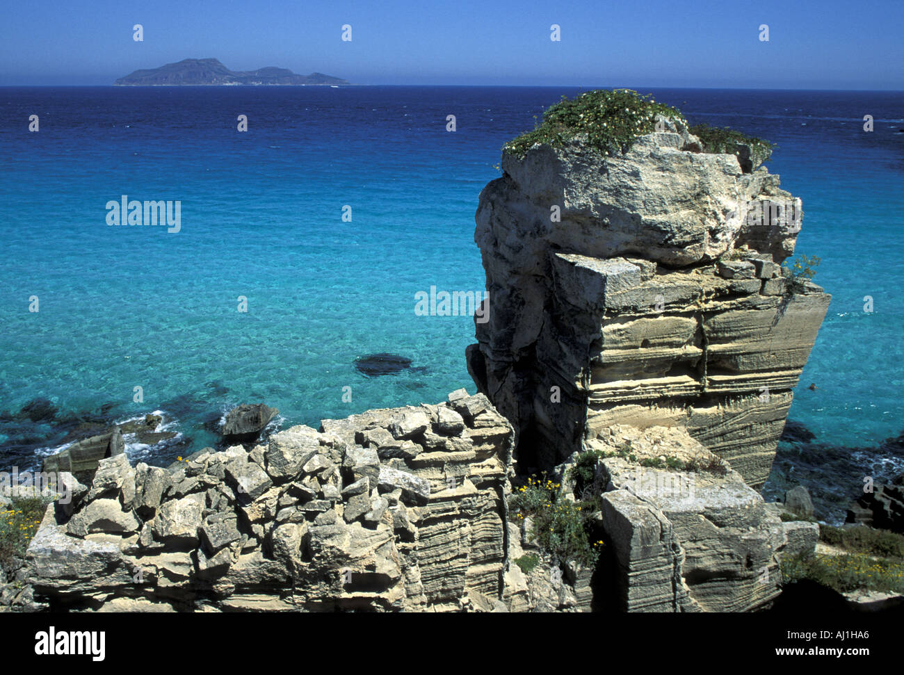 Cala rossa beach favignana hi-res stock photography and images - Alamy