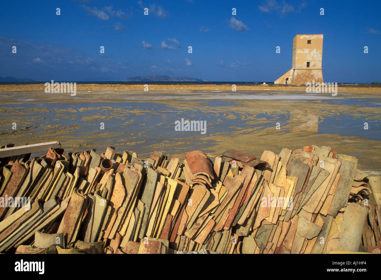 Nubia tower sicily hi-res stock photography and images - Alamy