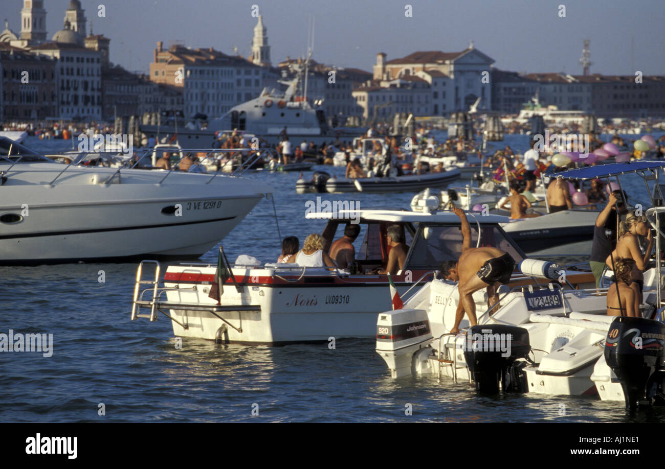 Lagoon redentore feast venice hi-res stock photography and images - Alamy