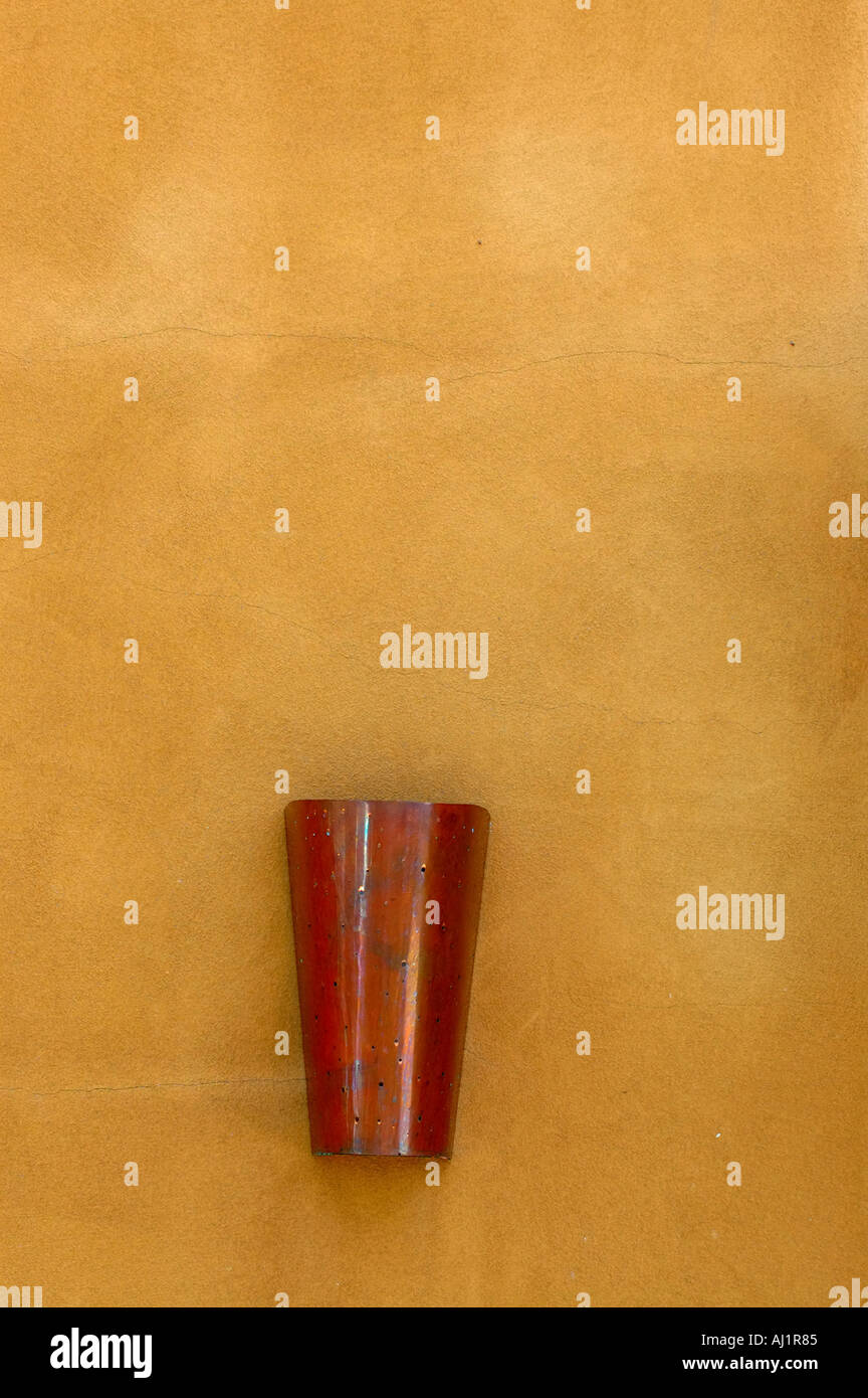 Empty vase hi-res stock photography and images - Alamy