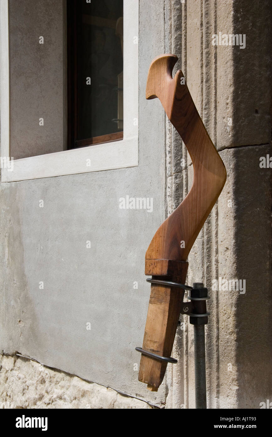 Gondola Forcola on display at entrance to craftsmans shop in the ...