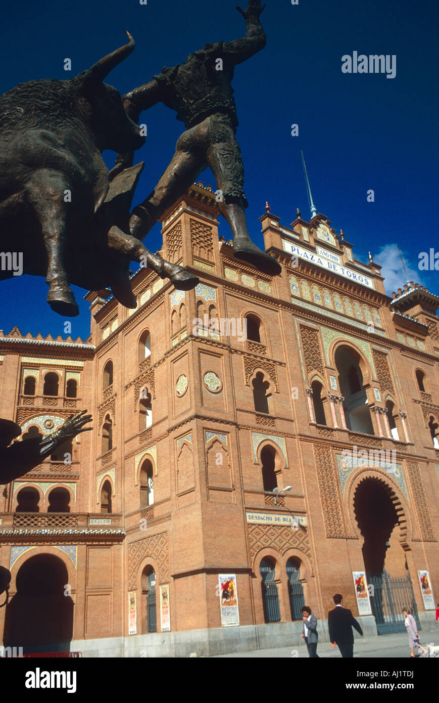 Bull ring madrid hi-res stock photography and images - Alamy